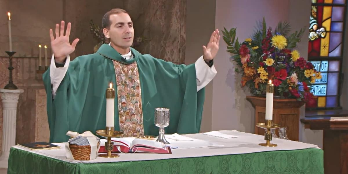 Sunday Mass at Mercy Home - Chicago's Own Catholic TV Mass on WGN