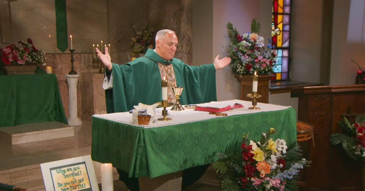 Sunday Mass at Mercy Home - Chicago's Own Catholic TV Mass on WGN