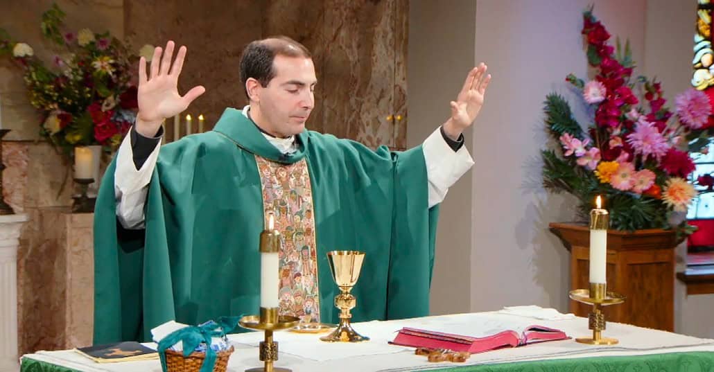 Sunday Mass at Mercy Home - Chicago's Own Catholic TV Mass on WGN