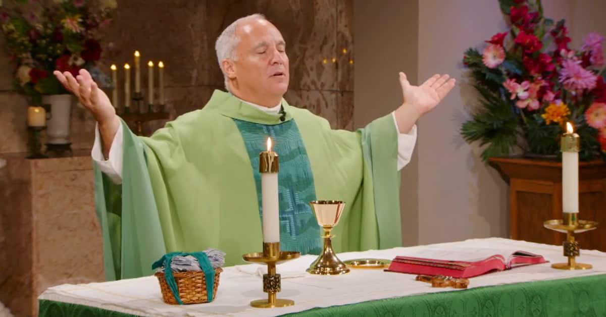 Sunday Mass at Mercy Home - Chicago's Own Catholic TV Mass on WGN