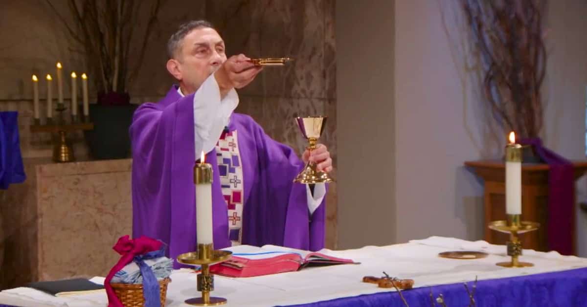 Sunday Mass at Mercy Home - Chicago's Own Catholic TV Mass on WGN