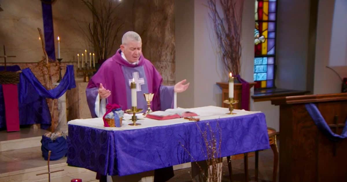 Sunday Mass at Mercy Home - Chicago's Own Catholic TV Mass on WGN