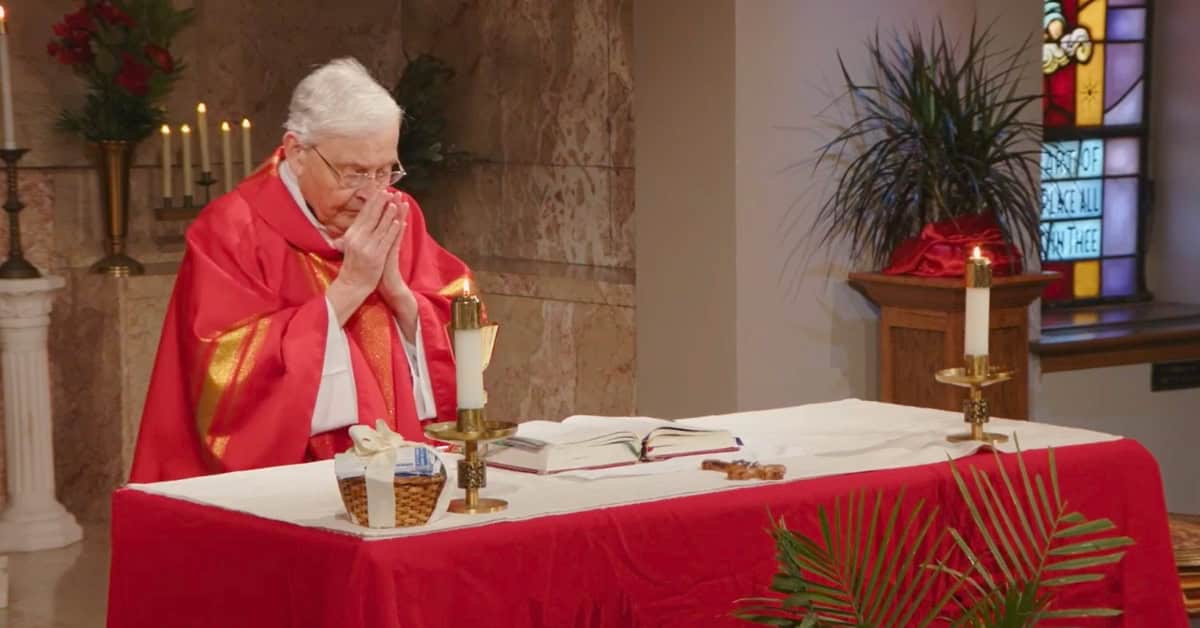 Sunday Mass at Mercy Home - Chicago's Own Catholic TV Mass on WGN