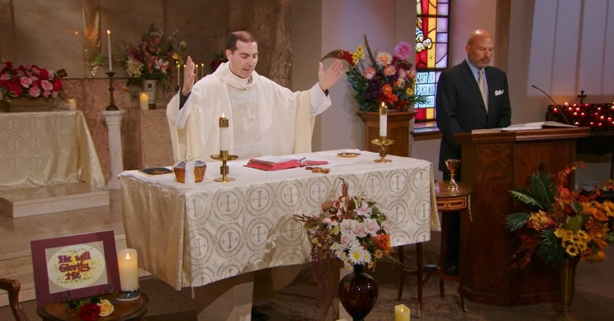Sunday Mass at Mercy Home - Chicago's Own Catholic TV Mass on WGN