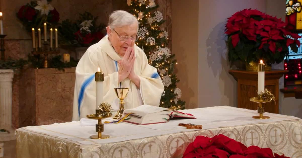 Sunday Mass at Mercy Home - Chicago's Own Catholic TV Mass on WGN